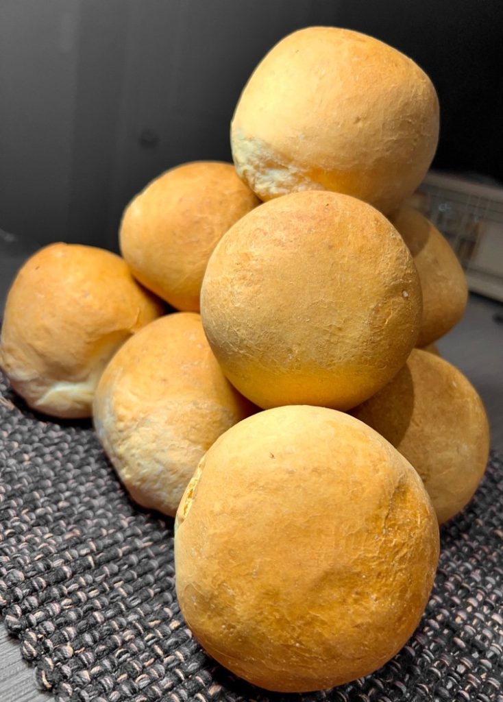 Crusty Buns – Tsomie Foods